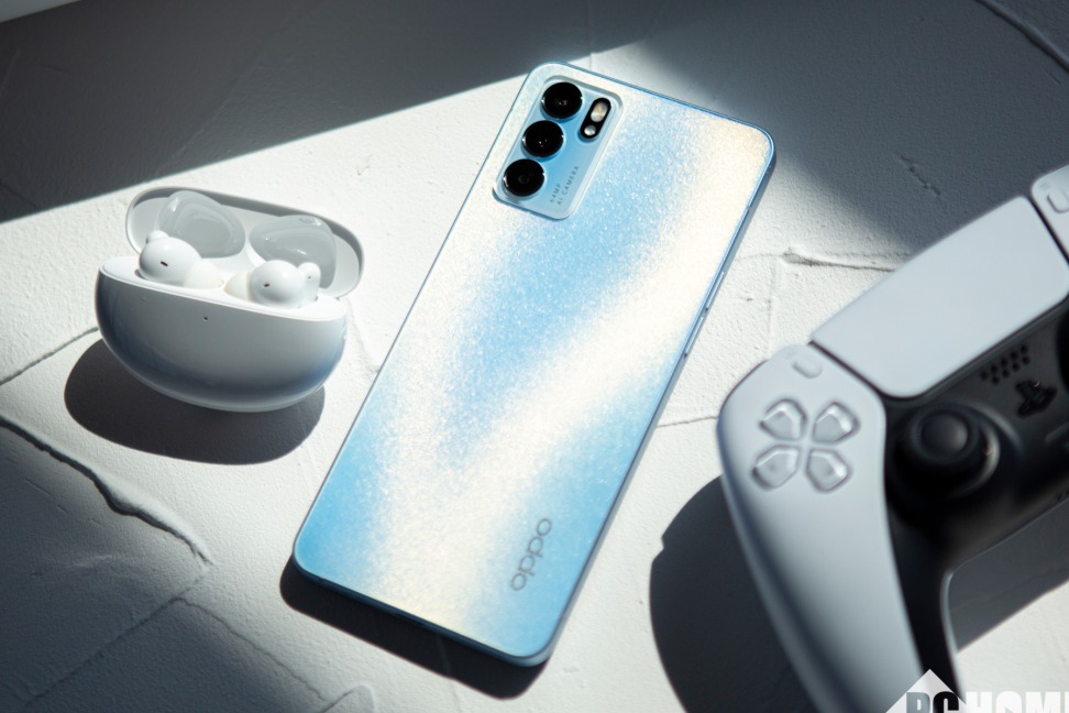 OPPO Reno6夏日晴海图赏：极致轻量化的晶钻美学_凤凰网