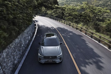 价格接近，选择沃尔沃新款XC60还是全新奥迪Q5L？_凤凰网