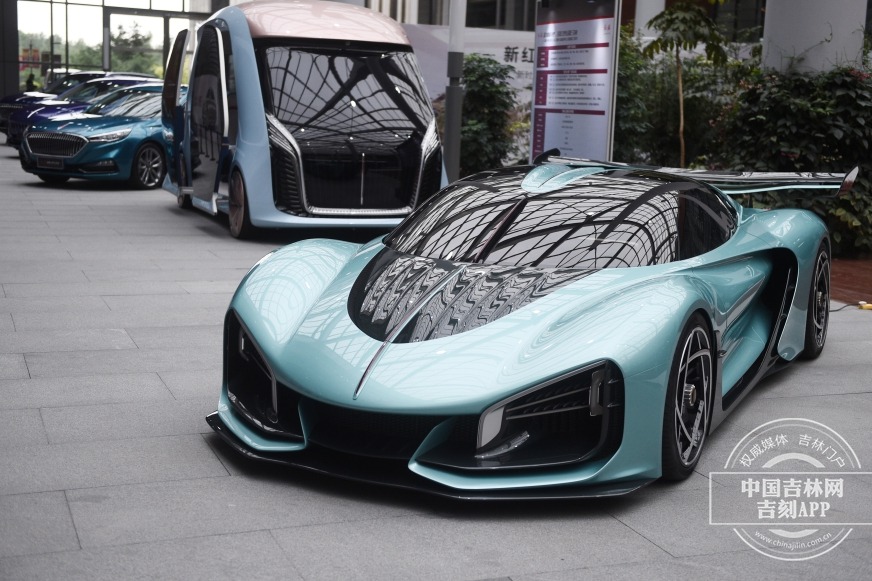 2021，吉林振兴ING丨吉镜头 中国一汽NBD总部大楼红旗展车区_凤凰网