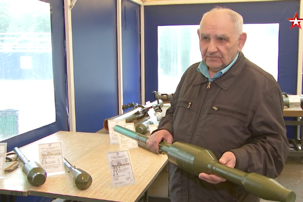 传奇继续？俄罗斯RPG-7V2火箭发射器，为西方坦克准备的“杀手”_凤凰网