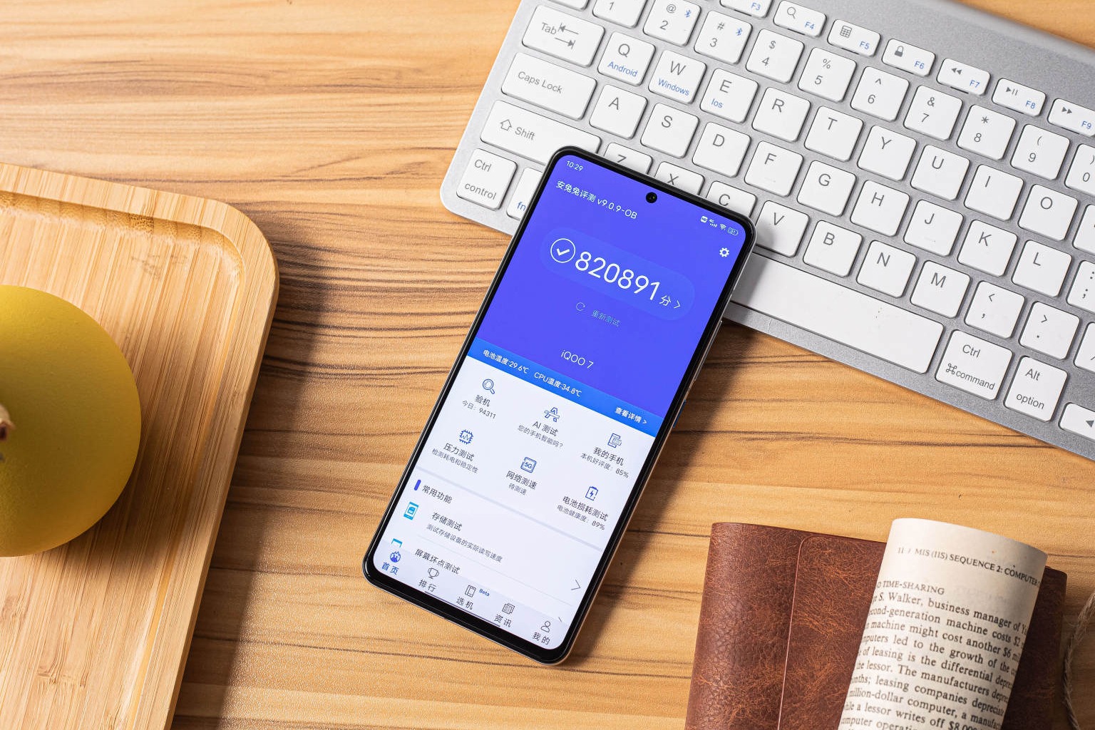 战必胜，攻必取！看iQOO手机如何一路“艇”到底？_凤凰网