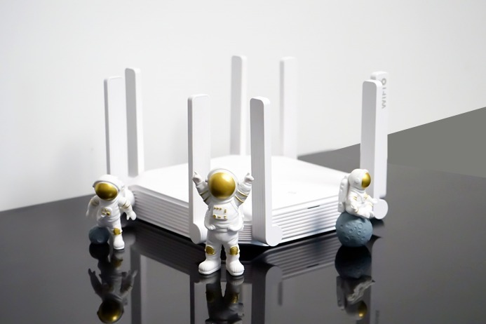 价格更惠民，WiFi-6路由也能用得起，锐捷星耀路由器X32实测_凤凰网