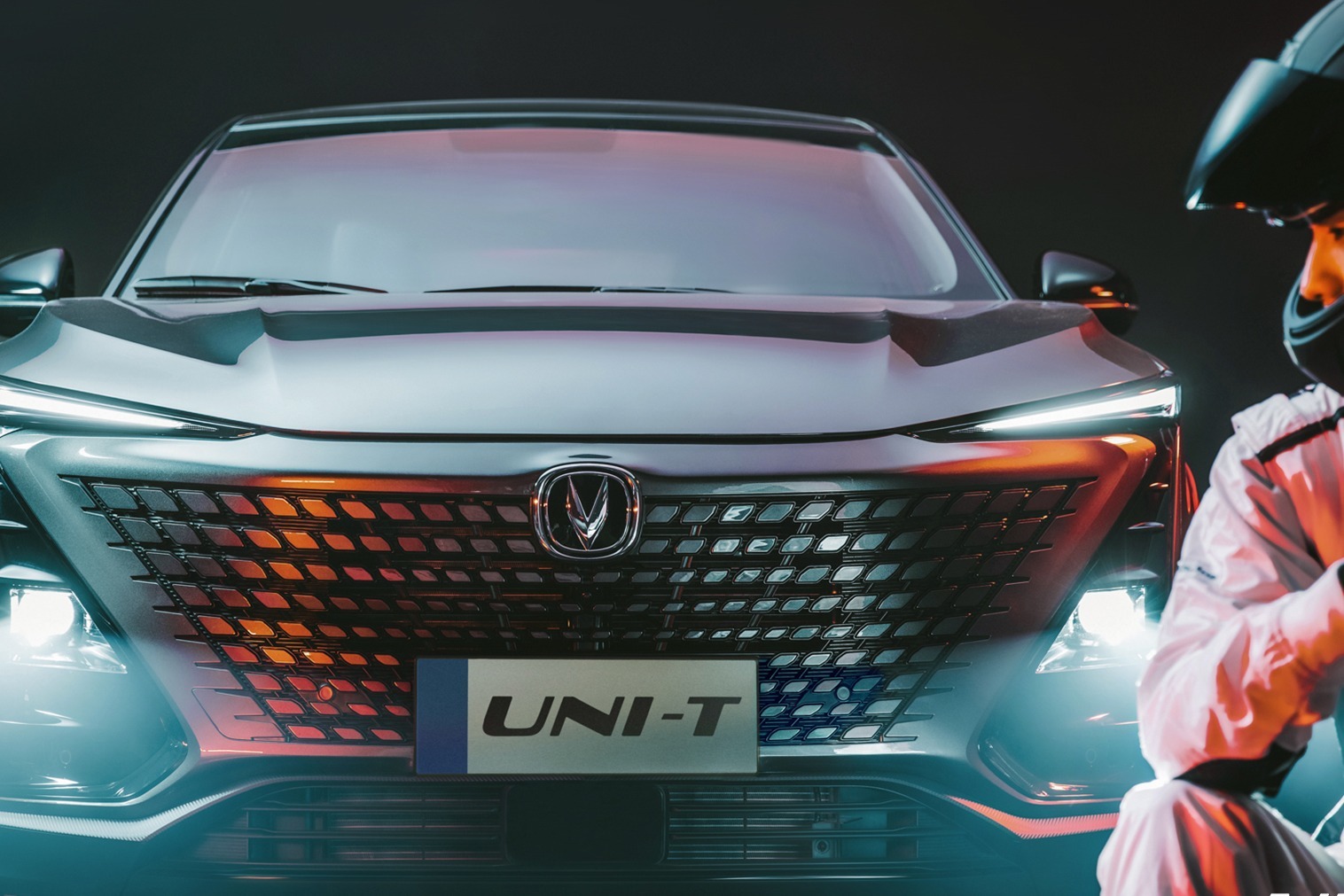 以速之名、高燃出道，2022款UNI-T 2.0T即将上市！_凤凰网