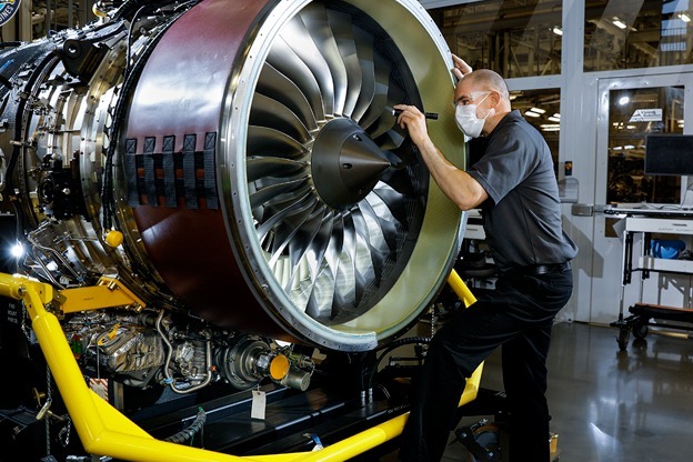 普惠加拿大为向达索猎鹰6X提供动力的PW812D 发动机取得加拿大运输部颁发的型号合格证_凤凰网商业_凤凰网