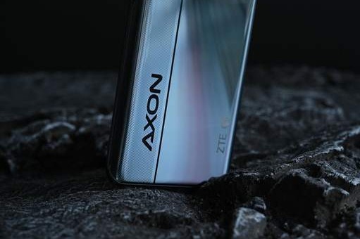 屏下不输小米MIX4，性价比更高的中兴Axon 30了解一下？_凤凰网