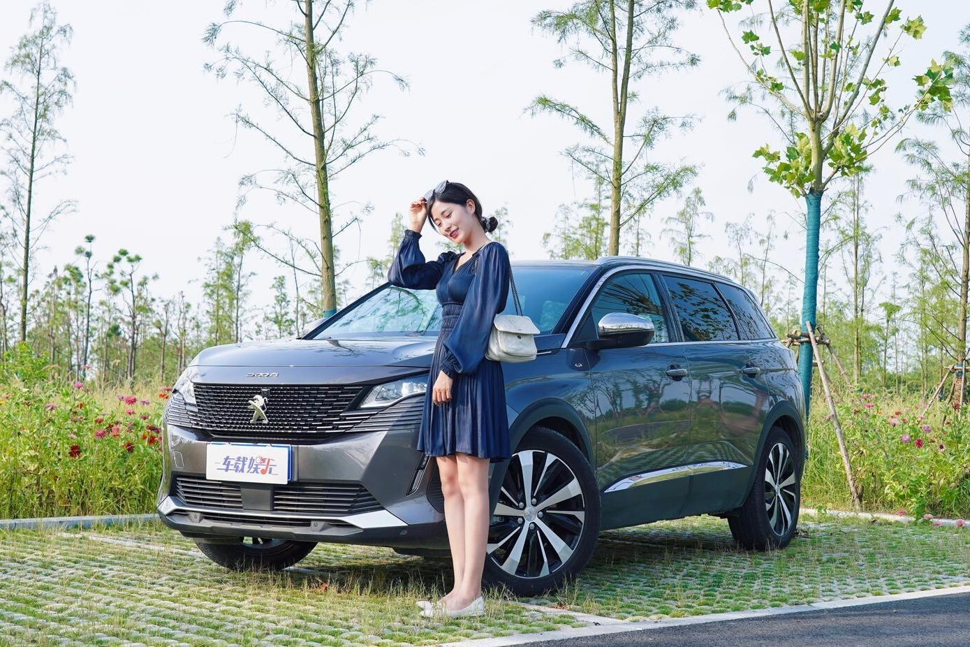 1.6T和1.8T可选，20万级7座新法式SUV，标致5008能打动小姐姐？_凤凰网视频_凤凰网