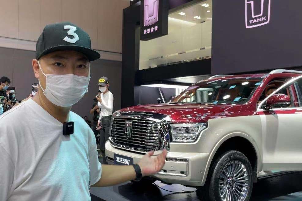 实拍坦克500，3.0T 9AT卖30万？看来是要硬钢普拉多了！_凤凰网视频_凤凰网
