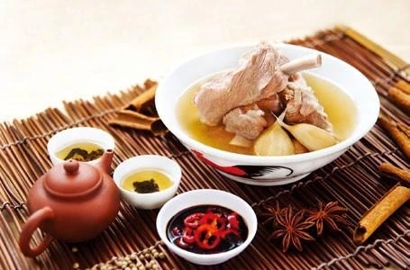 新加坡的肉骨茶（海外觅食记之三） __凤凰网