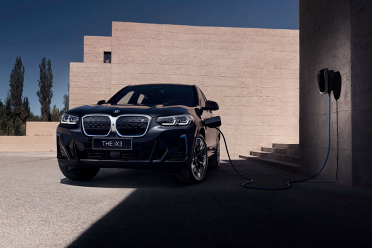 新车快讯｜新款宝马iX3上市，39.99万起售，外观、内饰升级_凤凰网视频_凤凰网