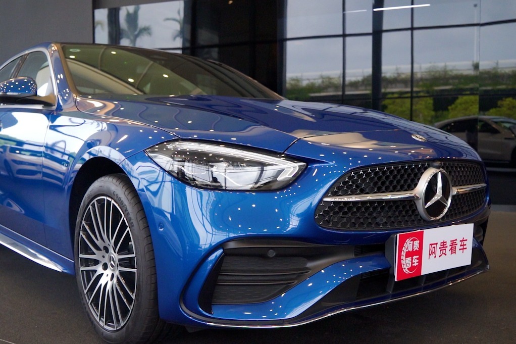 1.5T+48V轻混，换装ISG电机，全新一代奔驰C级开起来怎么样？_凤凰网视频_凤凰网