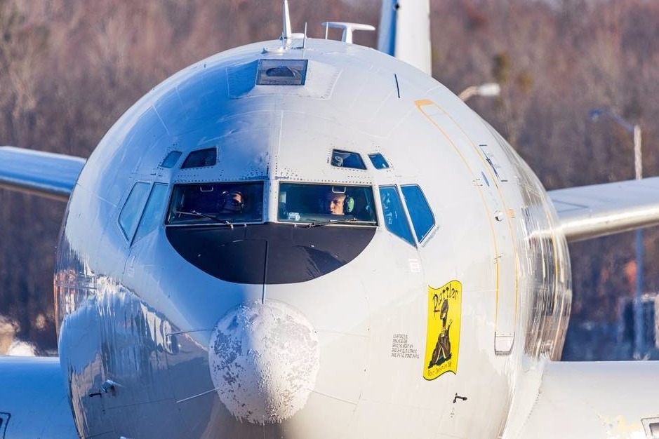 历经战争洗礼！性能出色的E-8预警机，美国却为何让其退役？_凤凰网