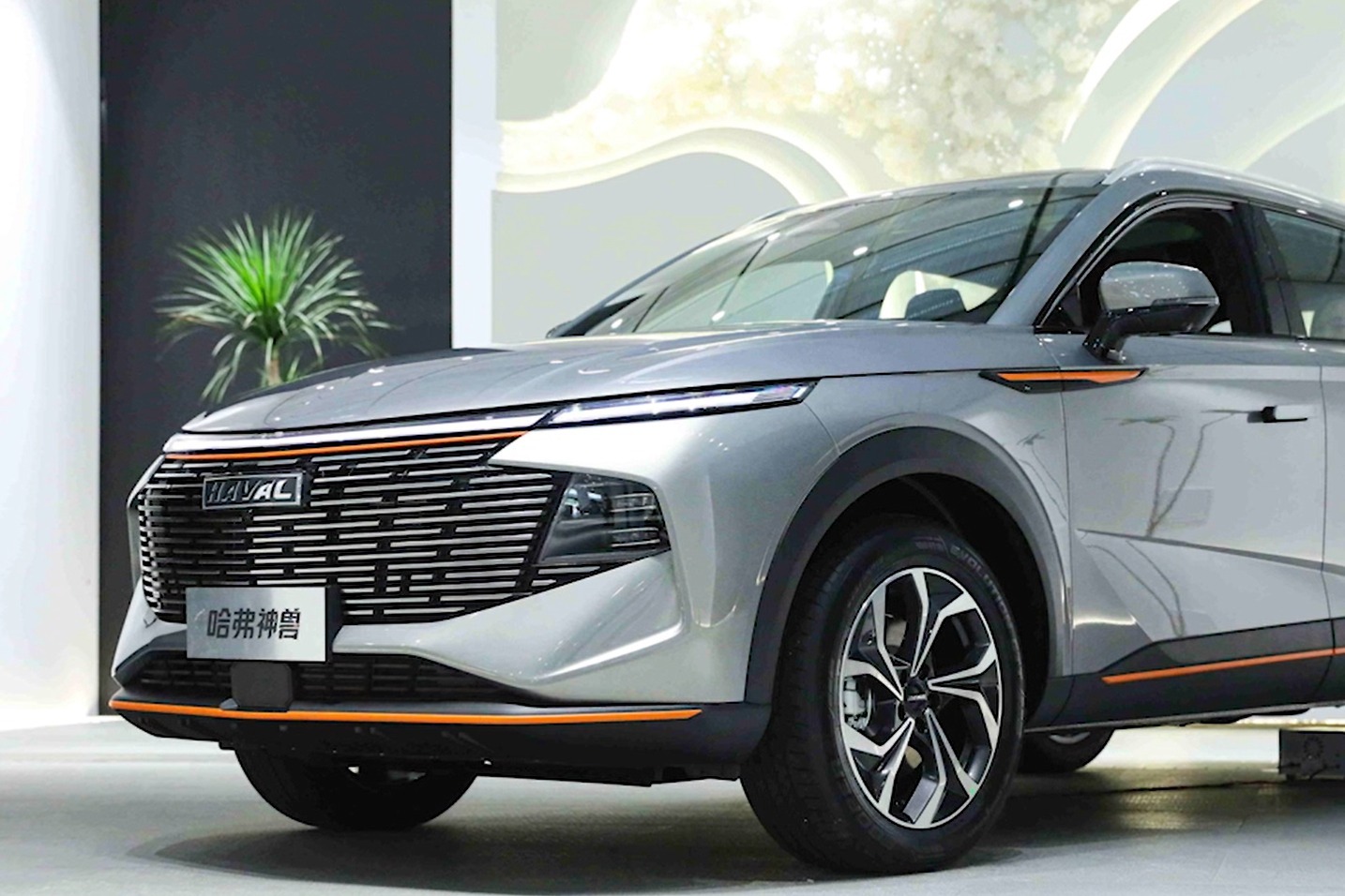 15万级suv,动力足,nvh表现佳,凡姐试驾哈弗神兽 凤凰网视频 凤凰网