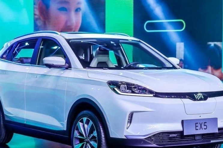 威马EX5品质过硬，奔跑3年电池包依旧“95新”_凤凰网