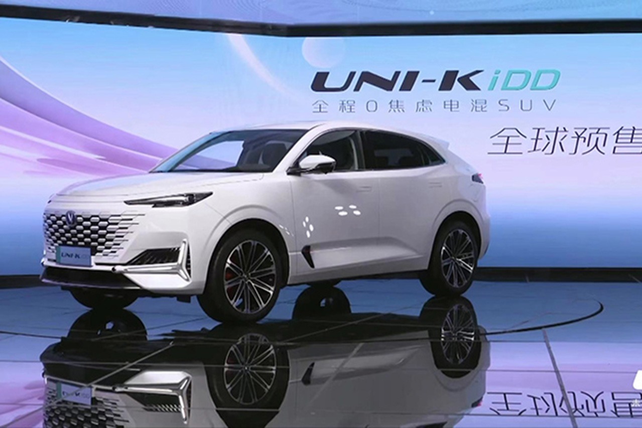 新车快讯｜综合续航1100km，长安UNI-K iDD开启预售，17.69万起_凤凰网视频_凤凰网