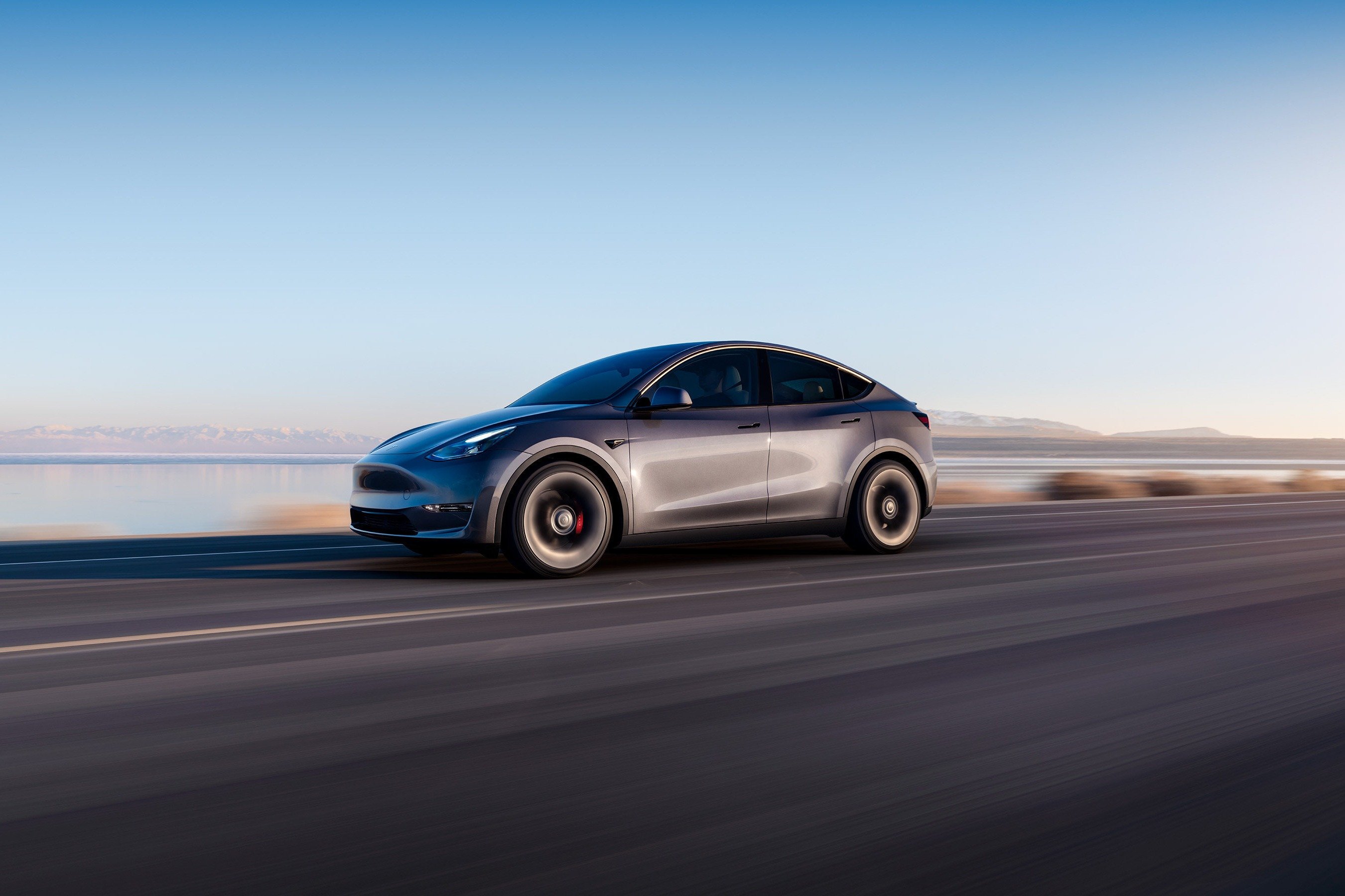 最高降4.5万元？特斯拉突然降价 造车新势力们还能顶住吗？_凤凰网视频_凤凰网