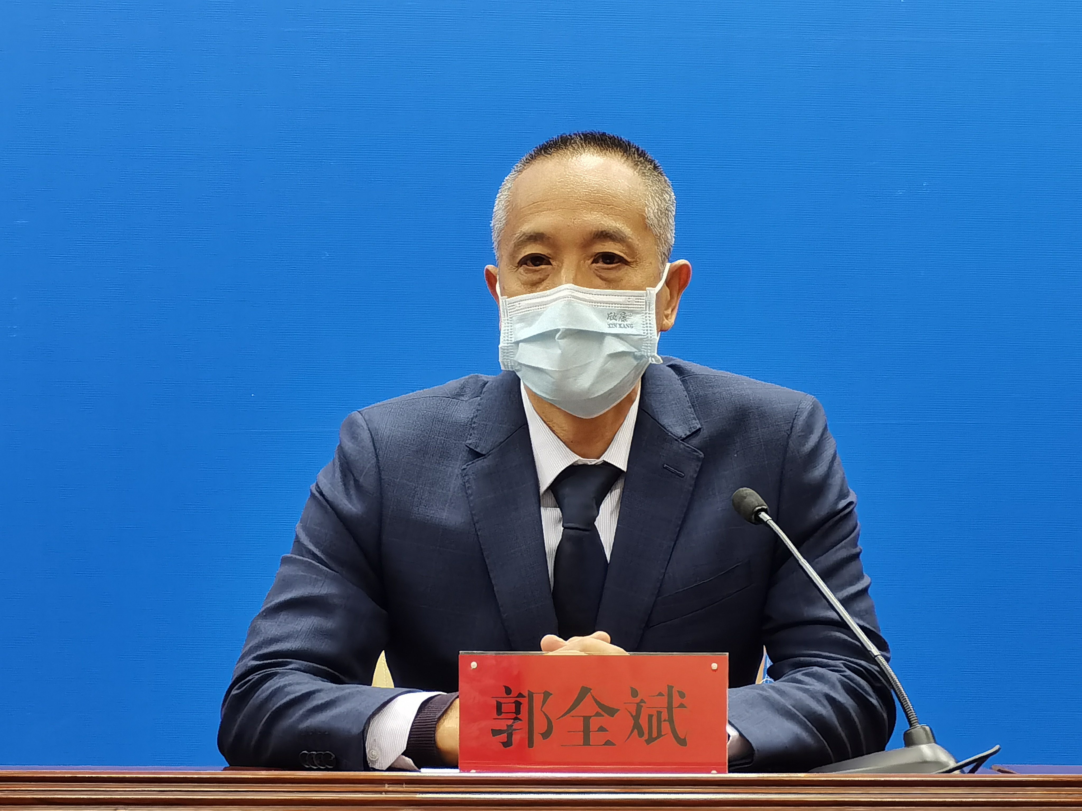 离呼须持 “五天三检”核酸检测阴性证明 青城码绿码且体温正常__凤凰网