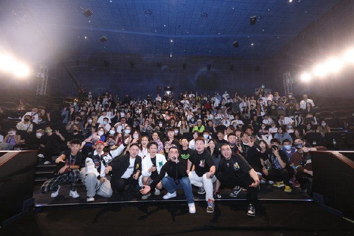 拿出实力向世界呐喊 | KnowKnow新专辑先行曲《莫欺少年穷》上线__凤凰网