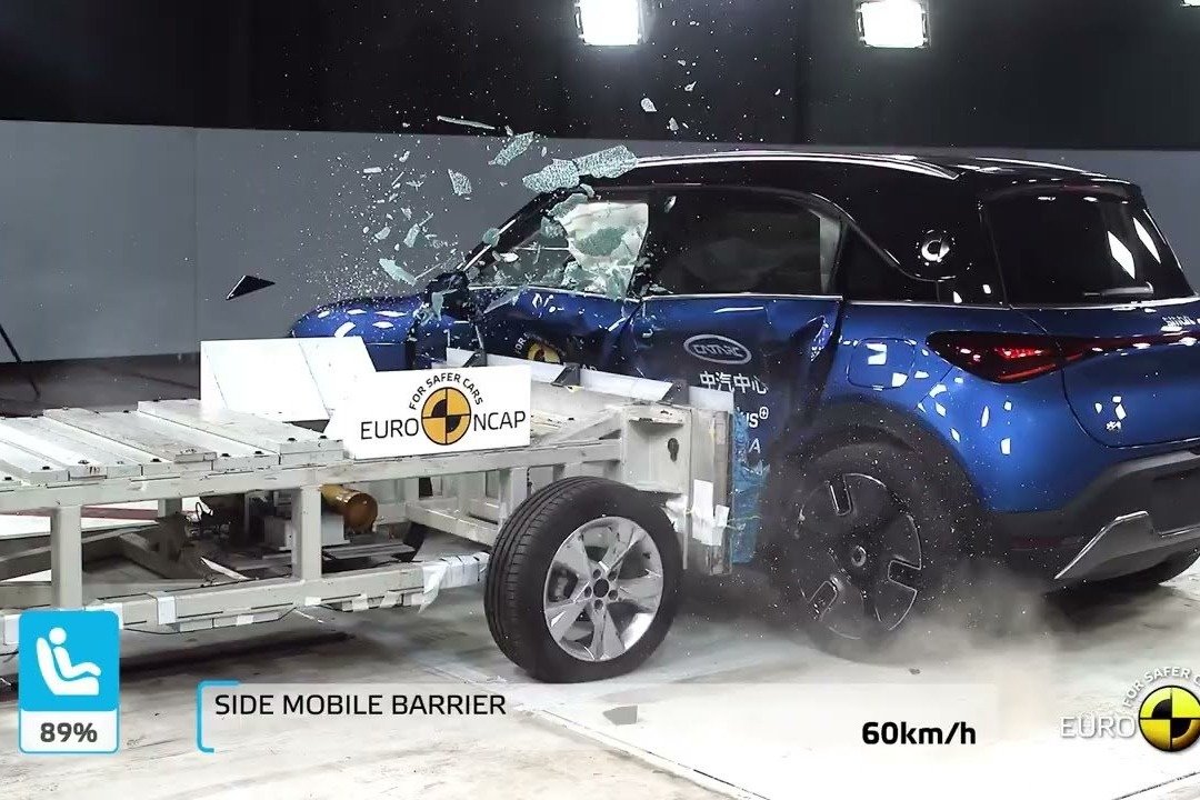 精灵1号Euro NCAP安全测试摘五星_凤凰网视频_凤凰网
