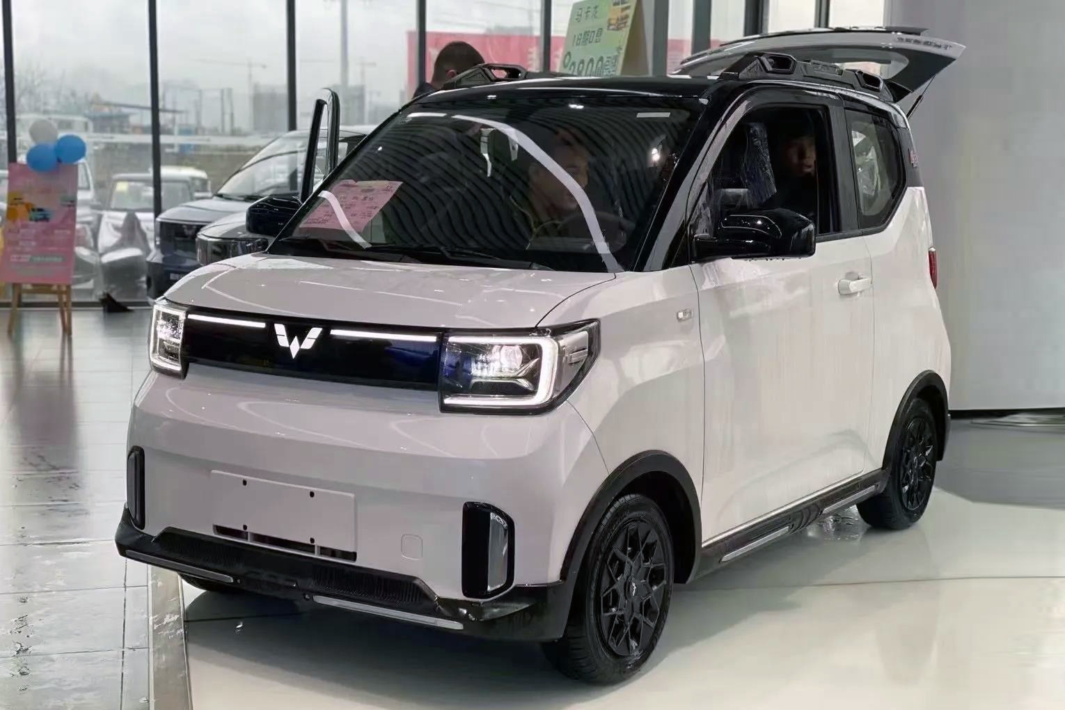 五菱宏光MINIEV新增车型曝光，车身加长配30kW电机，续航300km_凤凰网