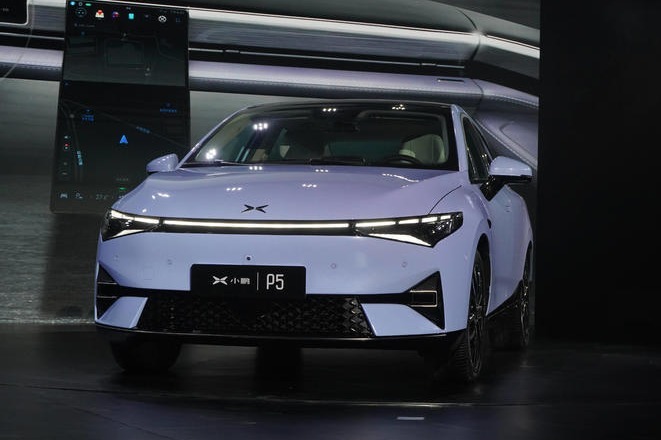 小鹏P5 OTA 3.1.0版本公测,跨楼层记忆泊车开放_凤凰网视频_凤凰网