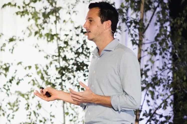 Greg Bernarda 最新分享 | 21世纪的价值创造：从企业CEO到商业生态“市长”_凤凰网