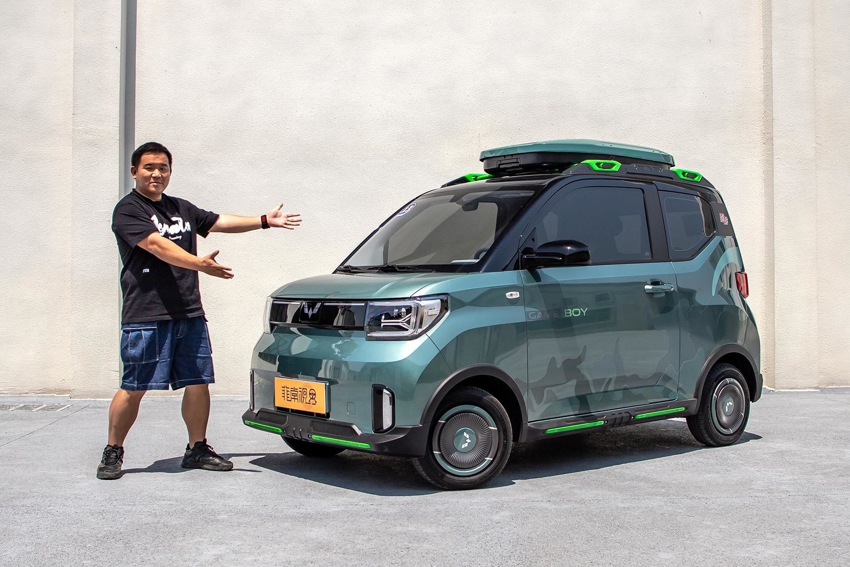 潮男的个性大玩具！试驾五菱宏光MINIEV GAMEBOY_凤凰网视频_凤凰网