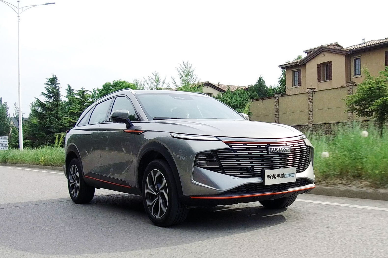 分秒试驾：混合动力版哈弗神兽DHT，2800mm轴距的SUV油耗才5.7L_凤凰网视频_凤凰网