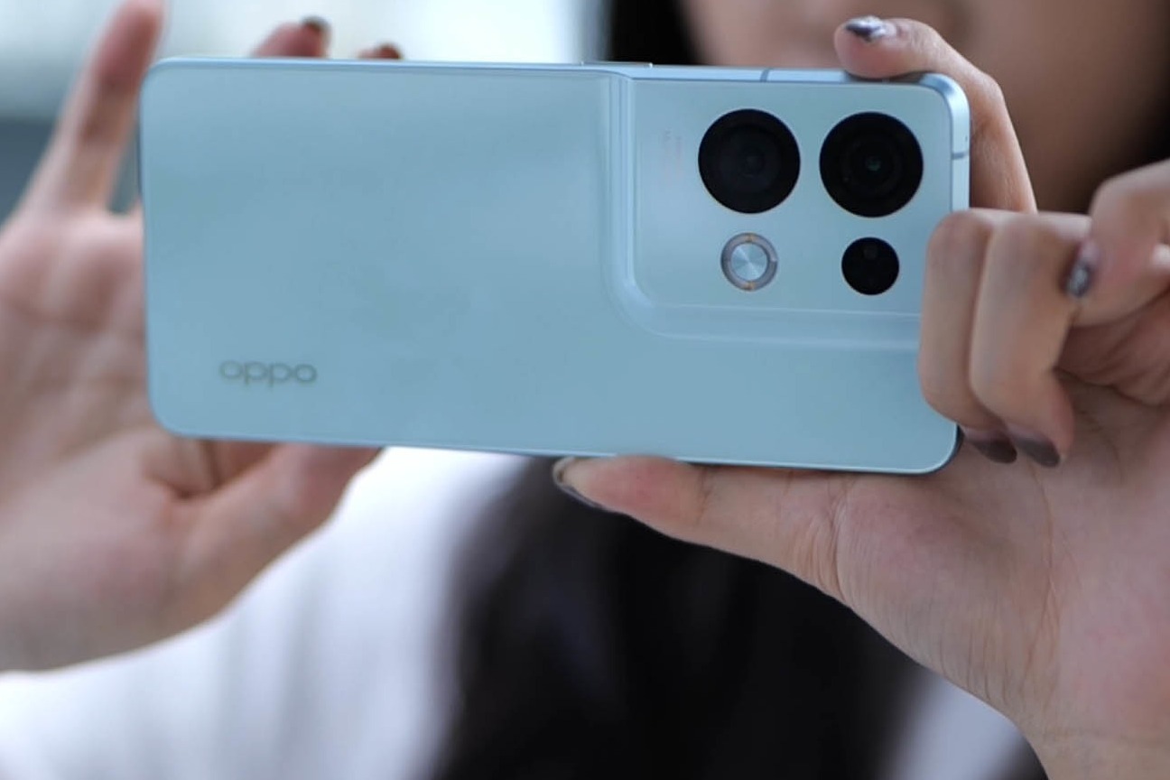自研芯片+全新外观 3699元起的Reno8 Pro+到底有多香？_凤凰网视频_凤凰网