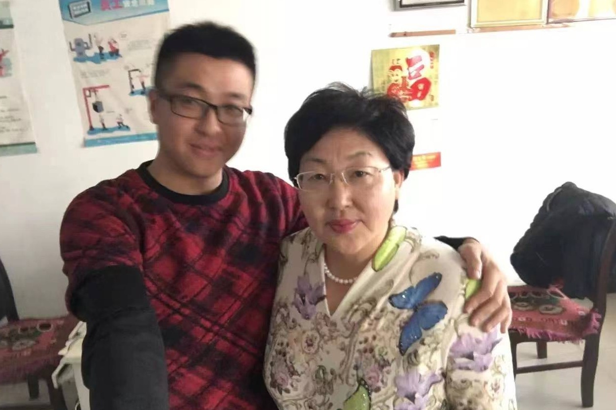 母亲节特别专访｜致第109个母亲节，我的妈妈我爱你！ _凤凰网