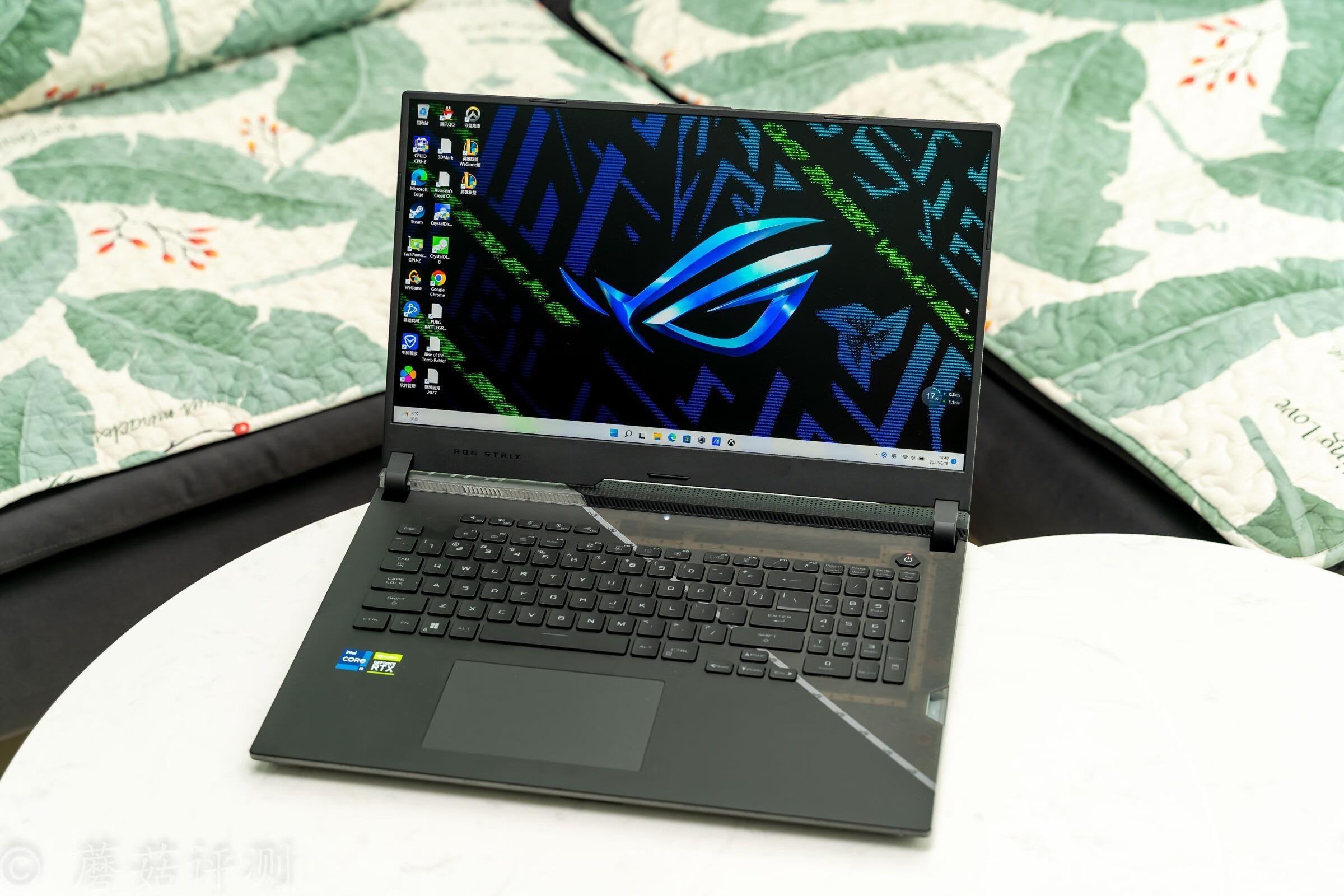 精致外观，爆表性能，一触即发、ROG枪神6 Plus超竞版游戏本 拆解_凤凰网