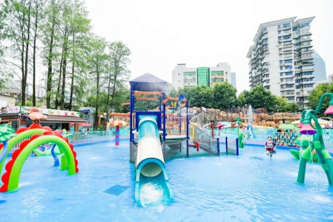 武汉青少年宫水上世界盛大开园 安心畅玩8大主题_凤凰网区域_凤凰网