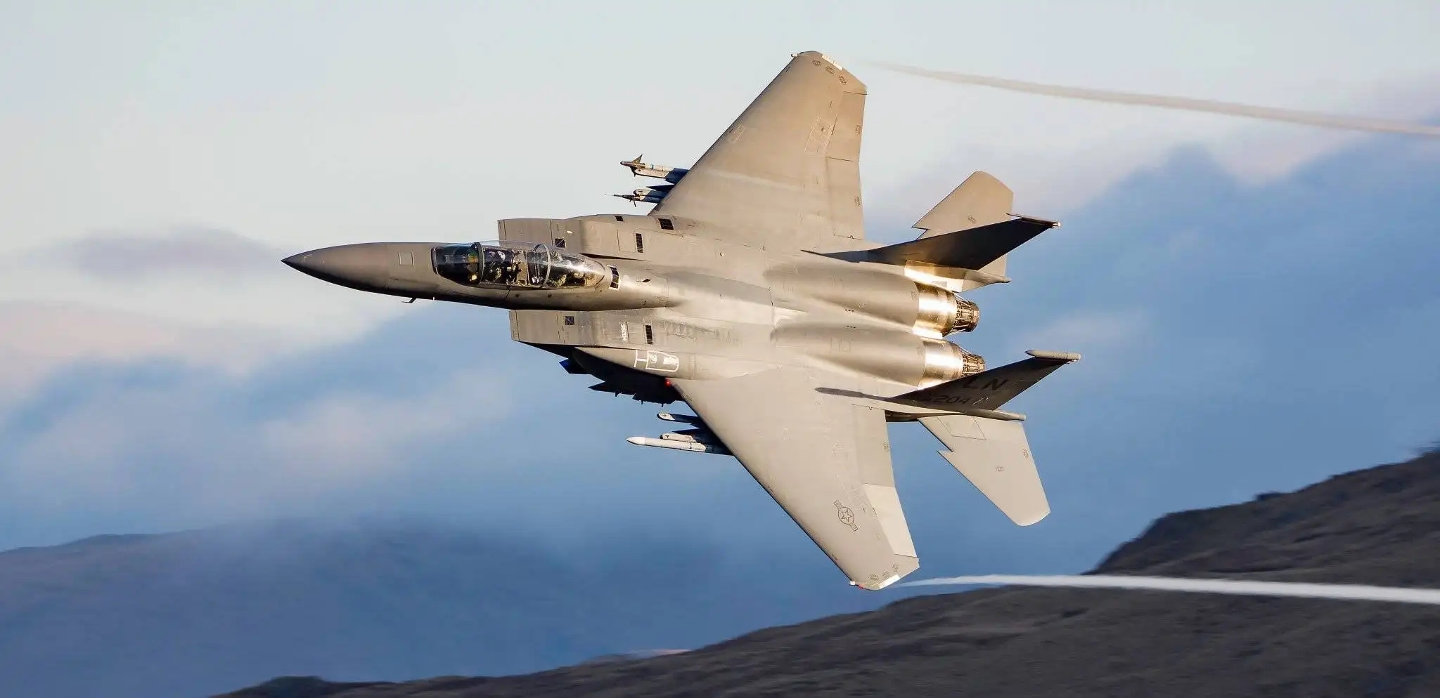 从F22到F15、F16，西方这么多战斗机，哪一款才最适合援助乌克兰？__凤凰网